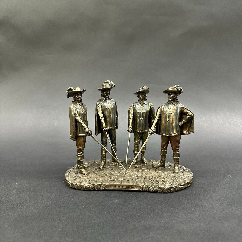 The Three Musketeers Statue I Decorative Statue I Bronze Finish ...