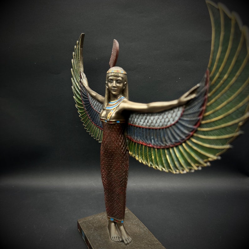 Mythology of Ancient Egyptian Goddess Isis Statue I Goddess Isis Statue ...