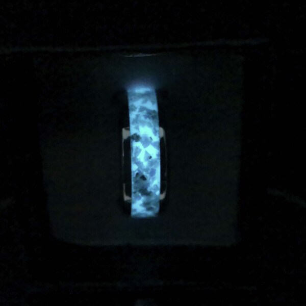 Glow Ring - Etsy
