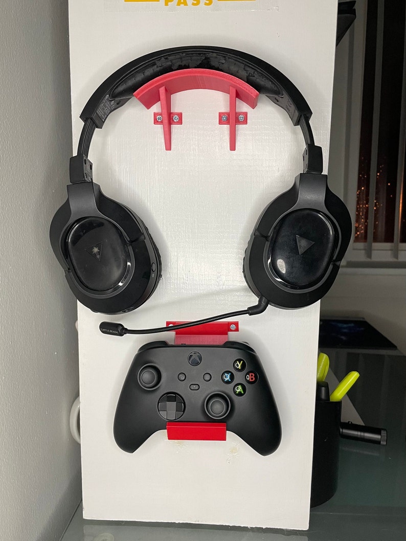 3D Printed Gaming Headset and Controller Wall Mount | Organize and ...