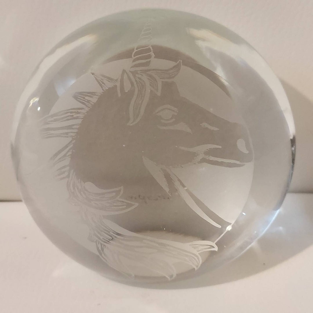 RARE Vintage 1983 SIGNED Vandermark Merrit Etched "unicorn" Paperweight ...