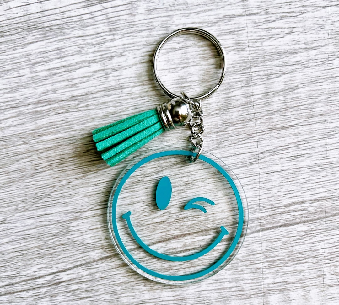 Winking Smiley Face Car Keychain, Smile, Trendy Key Chain, Gifts for ...