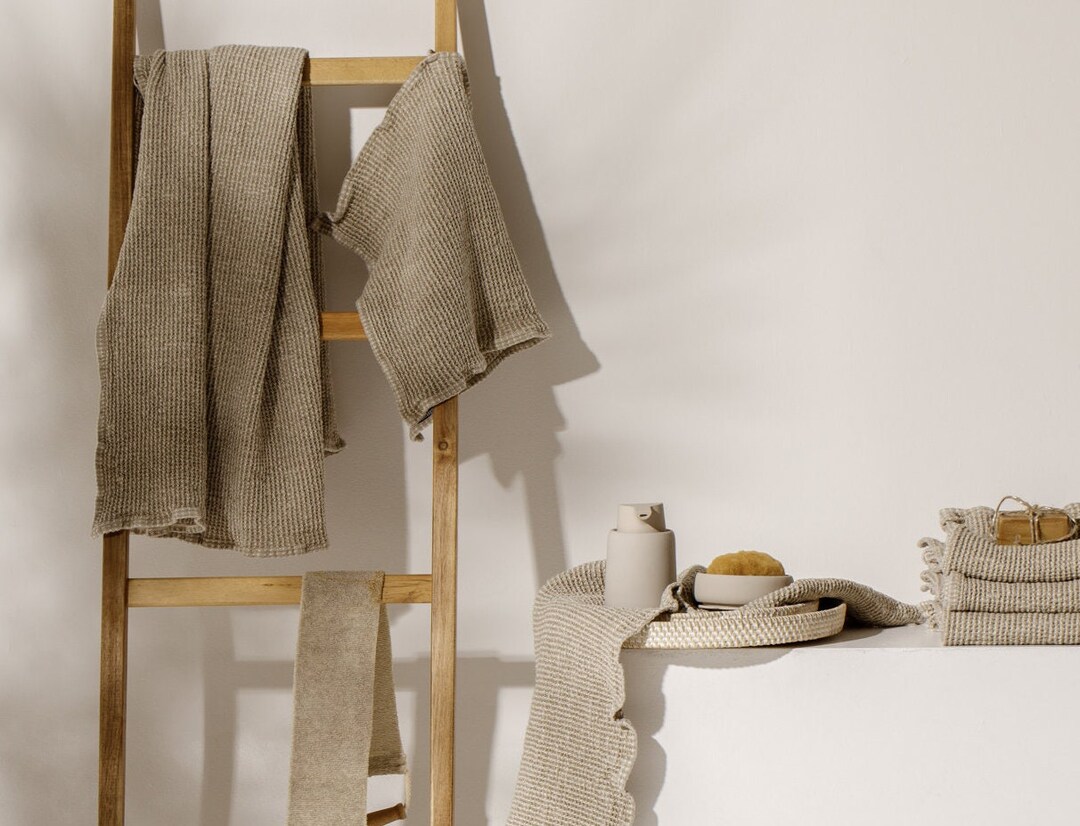 Heavyweight Waffle Textured Linen Bath Towel, Large Absorbent ...