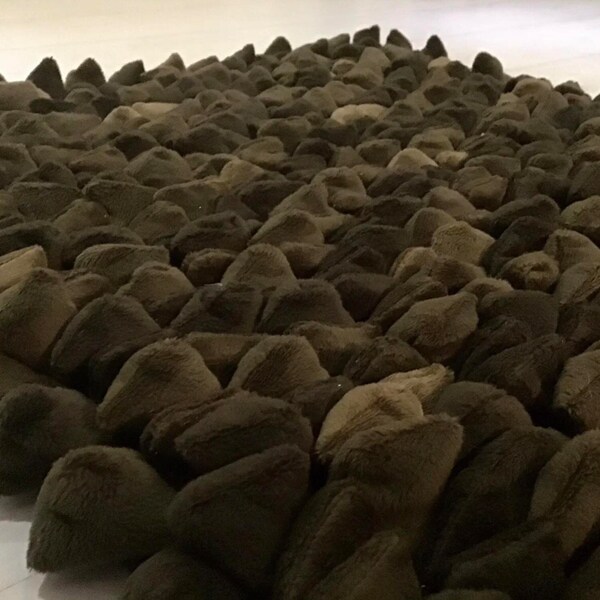 Pebble Rug - Etsy UK