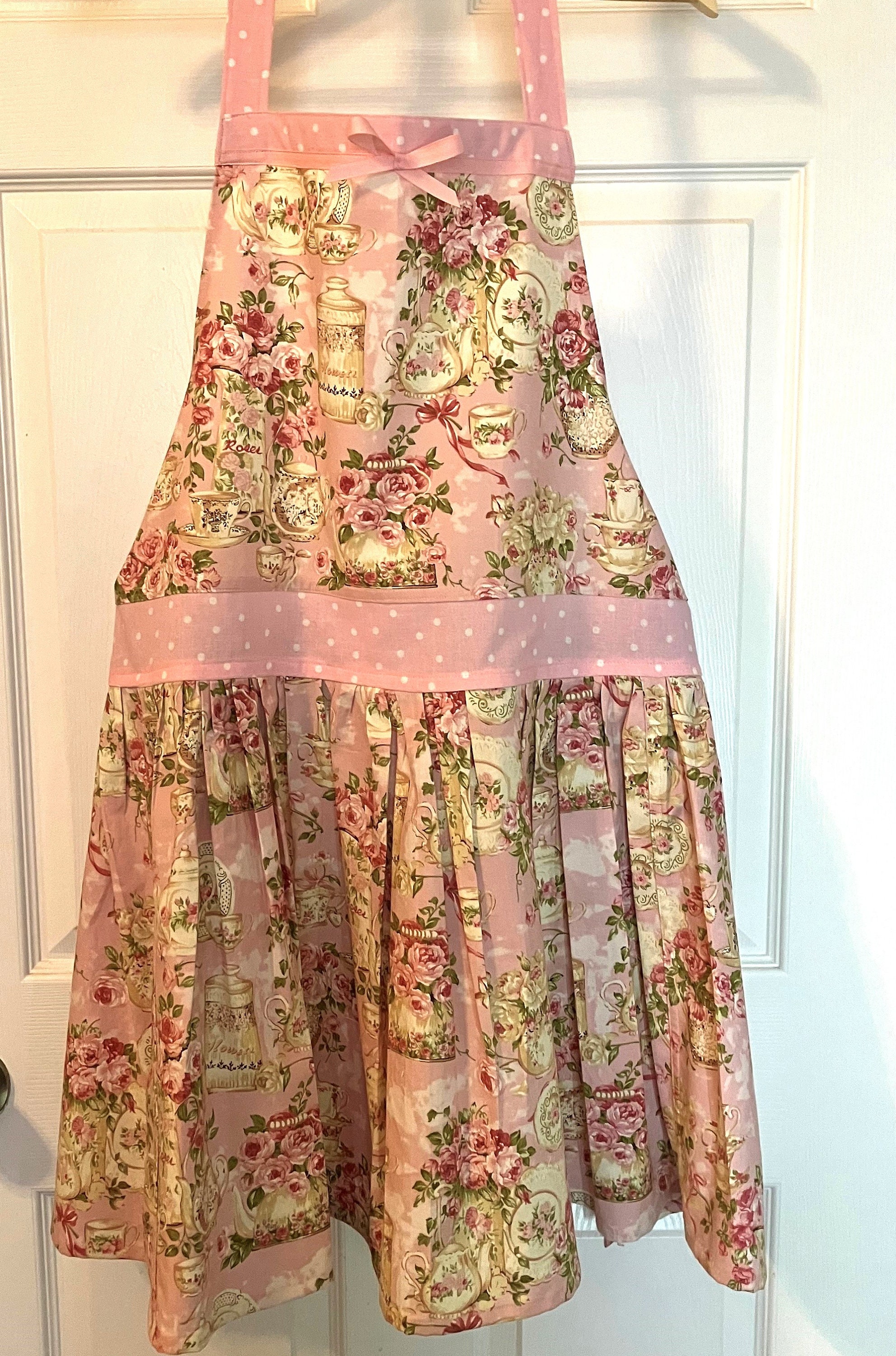 Ladies Apron, Pink Shabby Chic Apron, Pink Ladies Apron - Etsy
