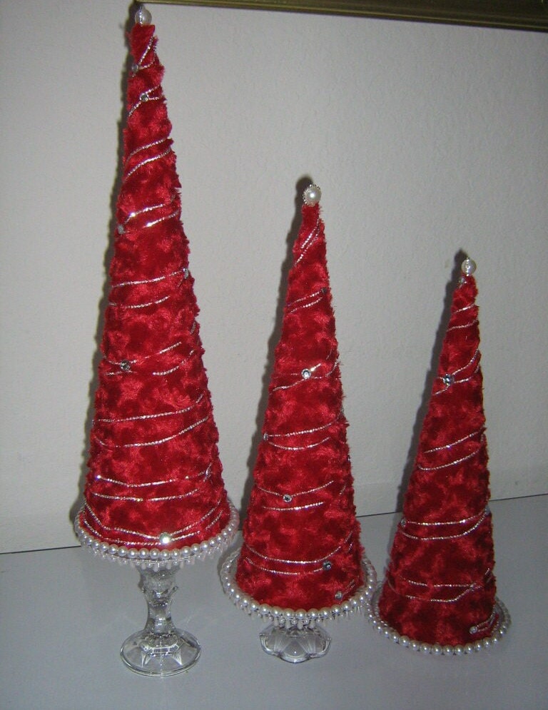 Set of 3 Red Christmas Cone Trees, Fireplace Decoration, Mantle ...