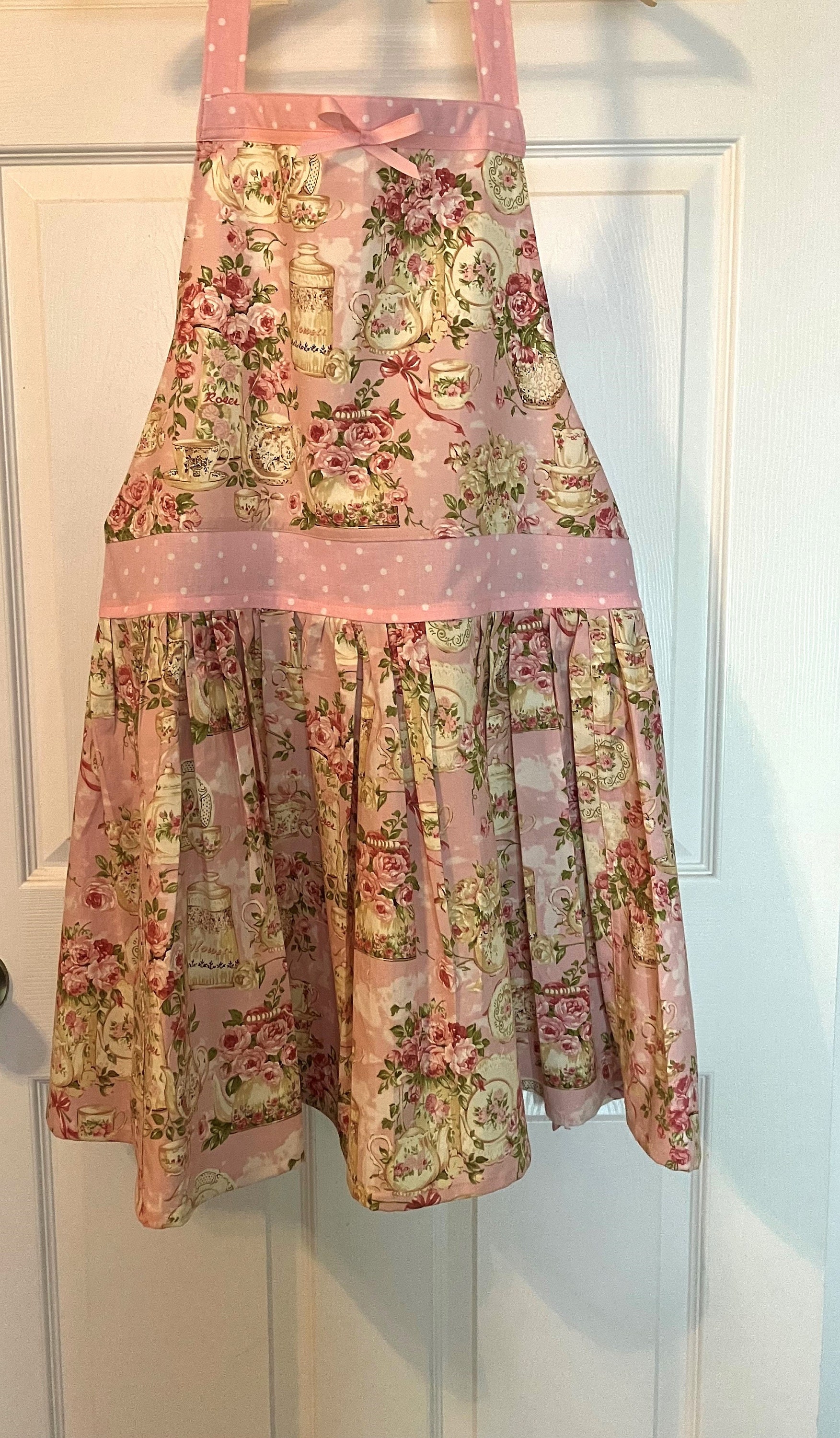 Ladies Apron, Pink Shabby Chic Apron, Pink Ladies Apron - Etsy