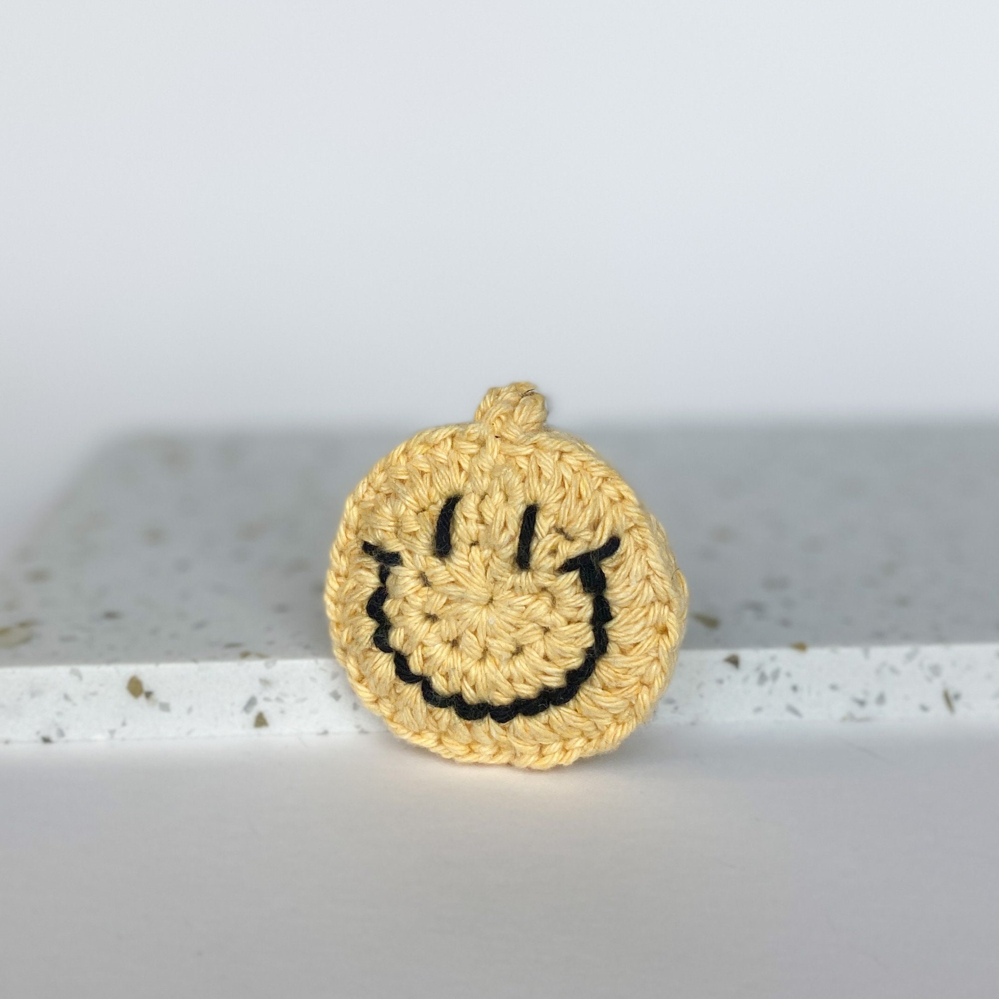 Happy Face Key Chain, Aesthetic Keychain, Happy Keychain, Keychain ...