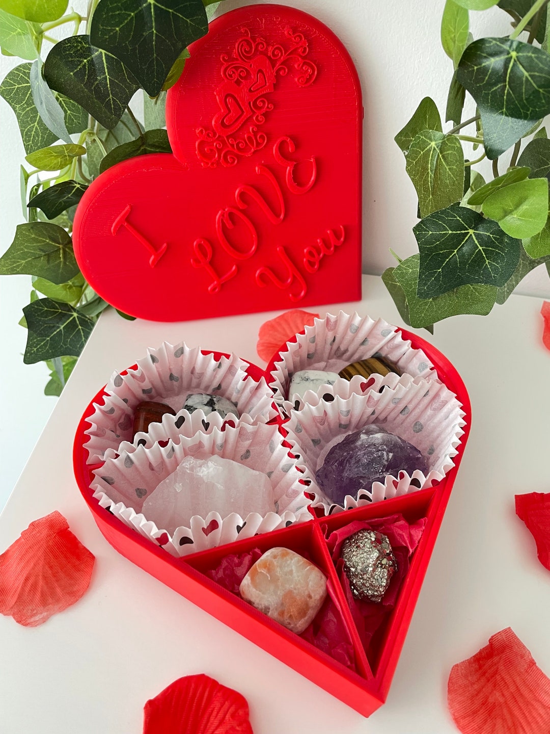 Crystal Heart Valentine Mystery Box ~ 3d Printed Heart Box ~ Crystals ...