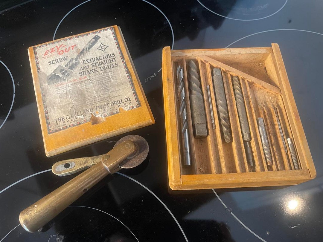 Antique EZY-OUT Screw Extractors From the Cleveland Twist Drill Co ...