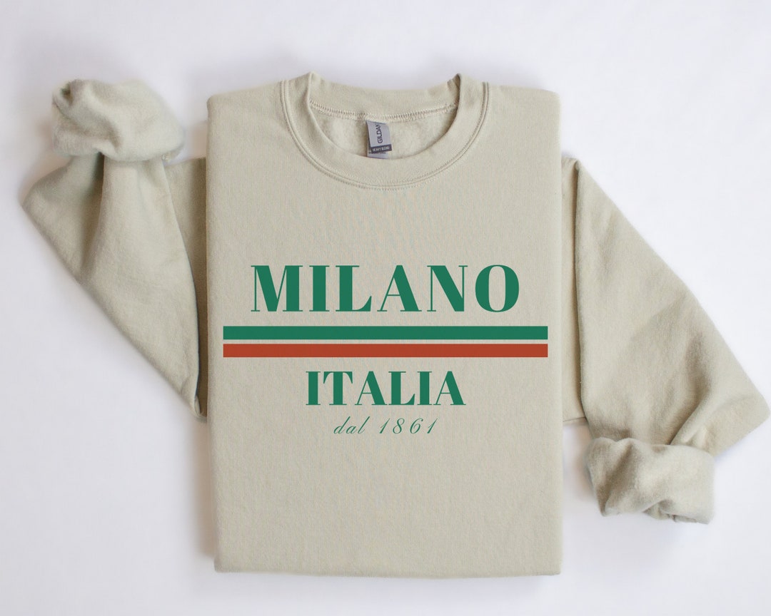 Milano, Italia Crewneck Sweatshirt in Red and Green Milan, Italy ...