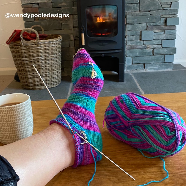 Tippy Toes Toe up Sock Knitting Pattern, Easy Sock Pattern, PDF Instant ...