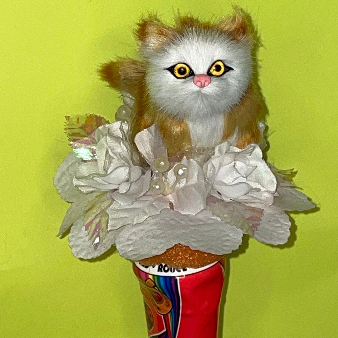 Realistic Cat, Bingo Topper One of a Kind Unique Daubie Cap. so Cute ...