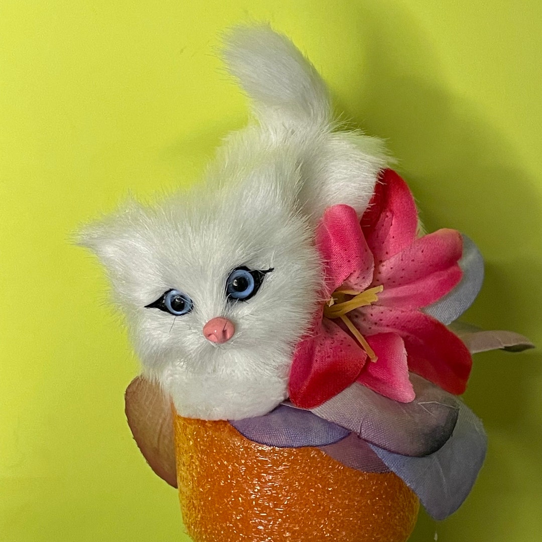Realistic White Cat Playing on a Flower, Bingo Topper. One of a Kind ...