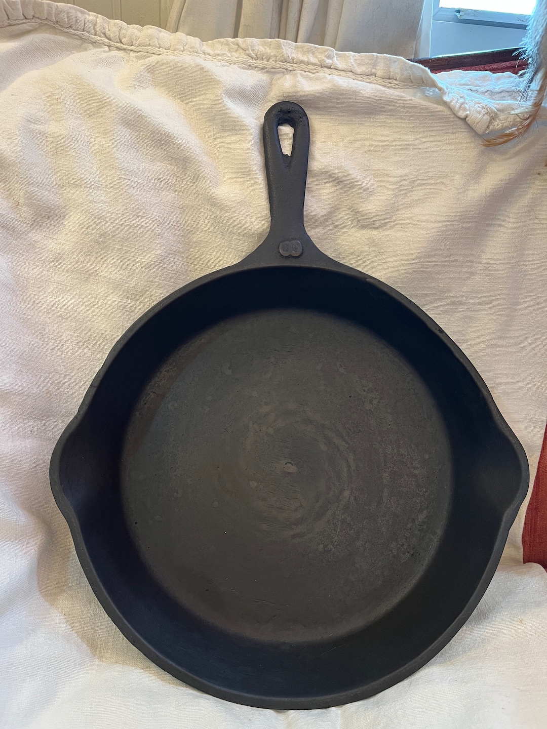 Cast Iron Raised Sideways 8 Skillet With Heat Ring - Etsy
