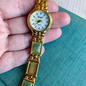 Vivani Dainty Vintage Ladies Watch With Mother of Pearl Dial & Green ...