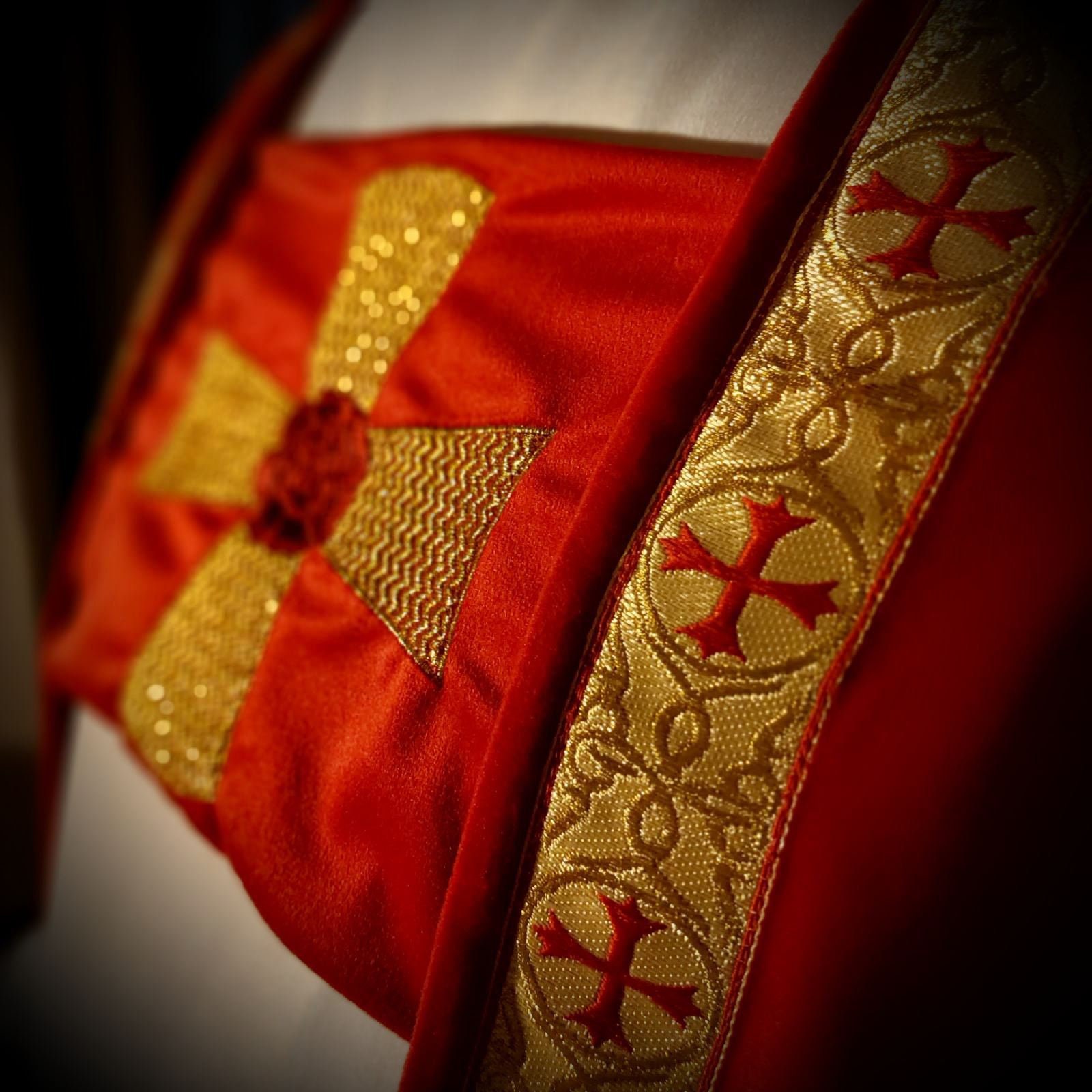 Priest Robe of the Gnostic Mass, Priest Robe Scarlet and Gold, Thelema ...