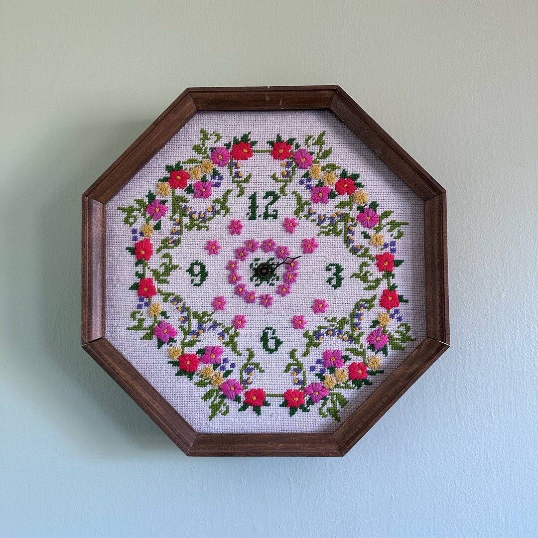 Vintage Cottagecore Crewel Floral Clock 15 in X 15 In - Etsy