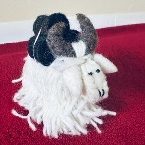 Adorable Handmade Wool Felt Yak Figurine, Himalayan Yak. Decorative Art ...