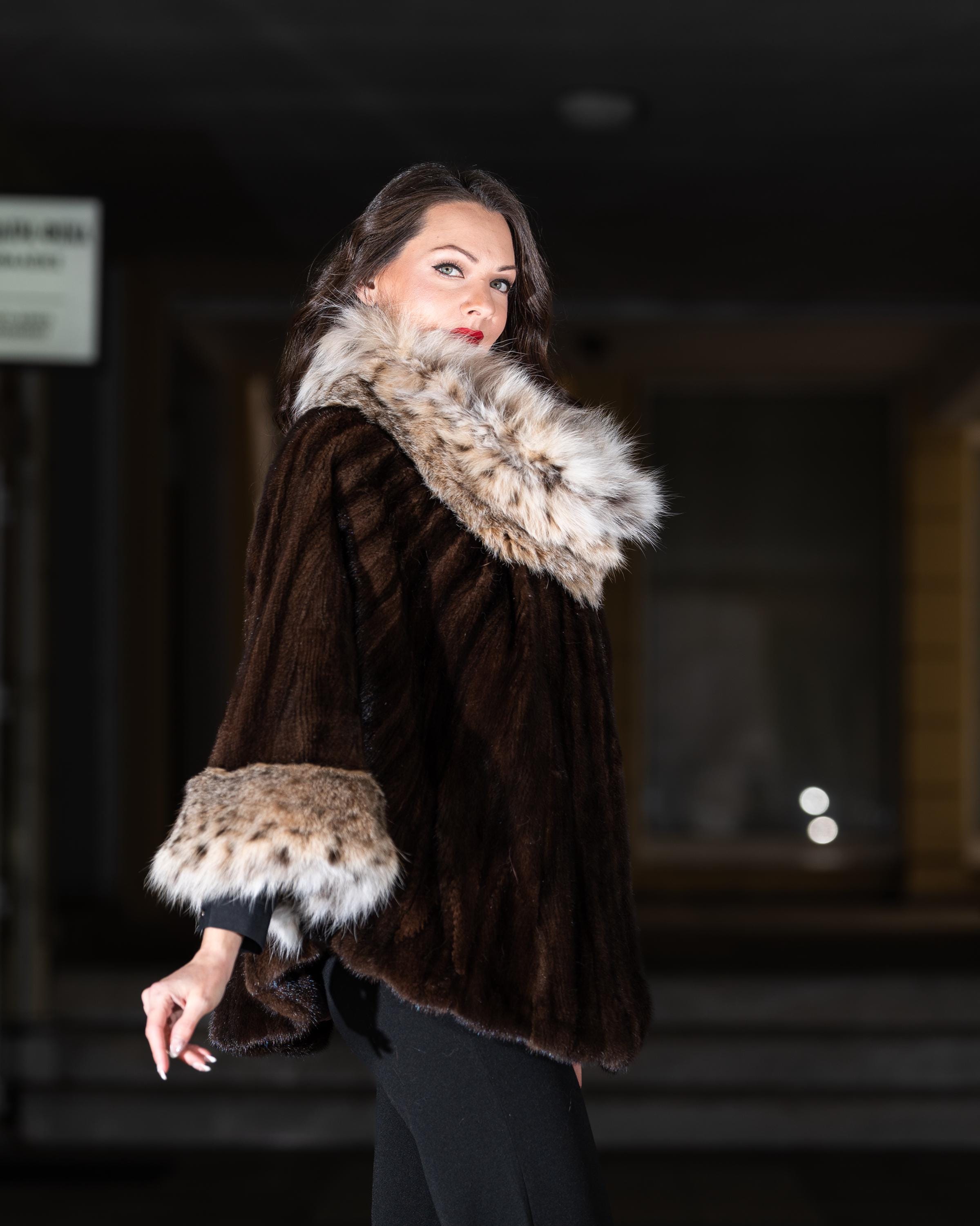 New Italian Cape Brown Shearling Fur With Collar and Mansete Lynx - Etsy