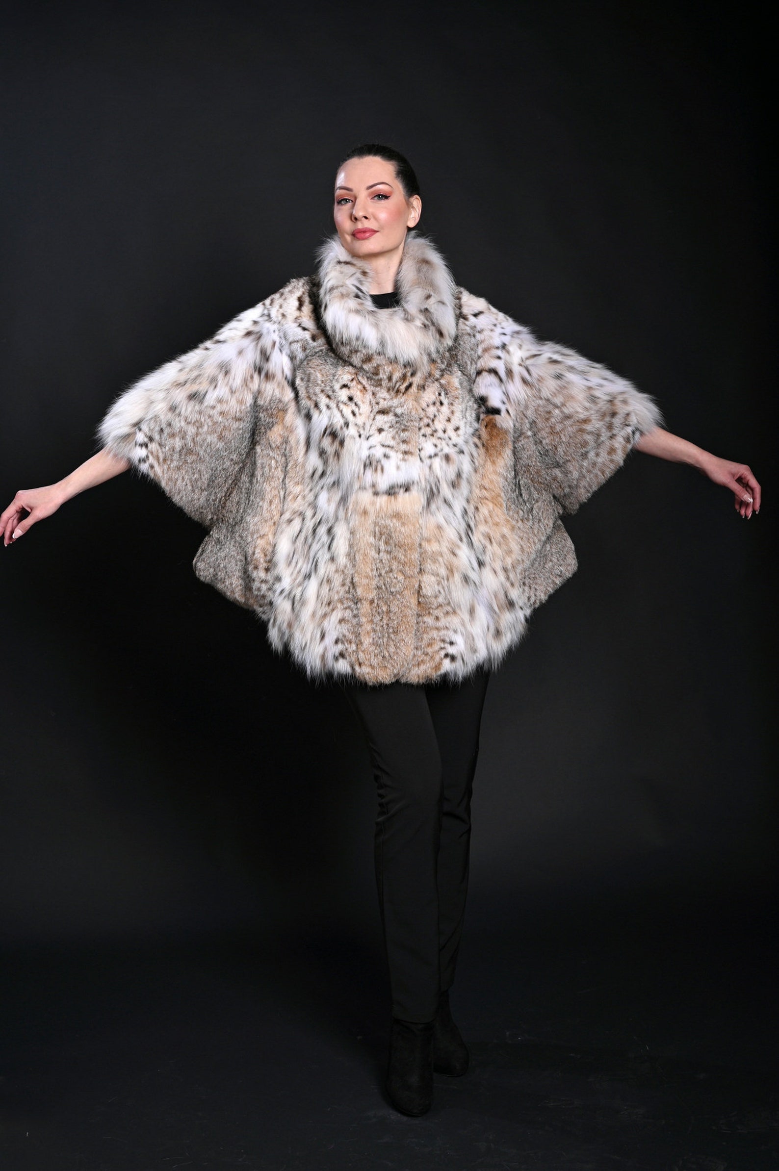 Small Cape Fur Lynx - Big Collar & Short Sleeve - Comfortable - Etsy