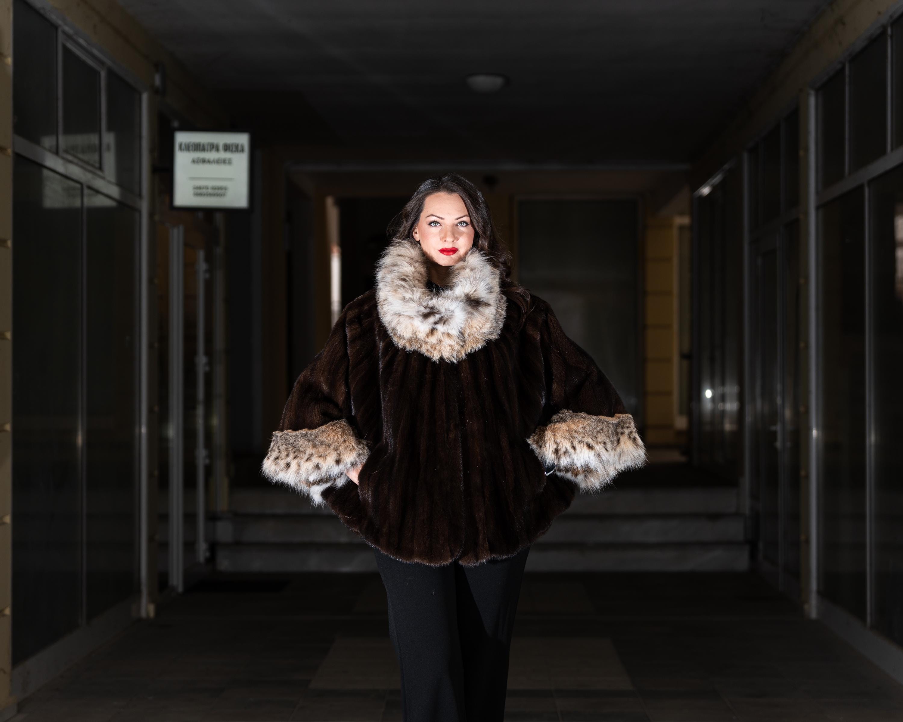 New Italian Cape Brown Shearling Fur With Collar and Mansete Lynx - Etsy