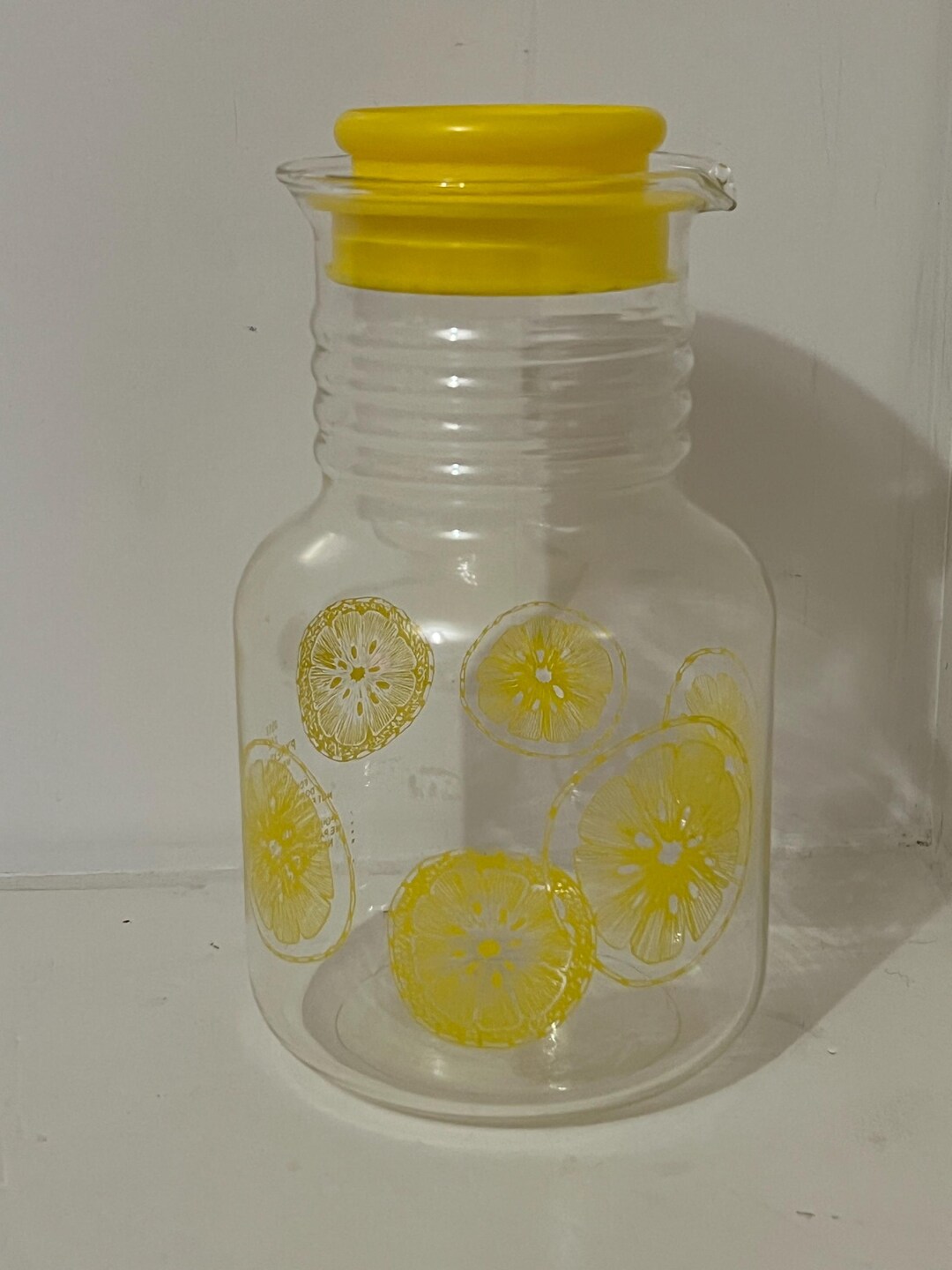 Pyrex Vintage Glass Juice Jug With Yellow Lemon Graphic - Etsy