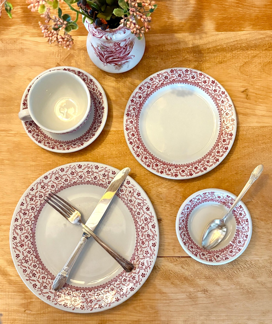 Rocklite Red by Dunn Bennett & Co. 1973 English Hotelware Dinner Set ...