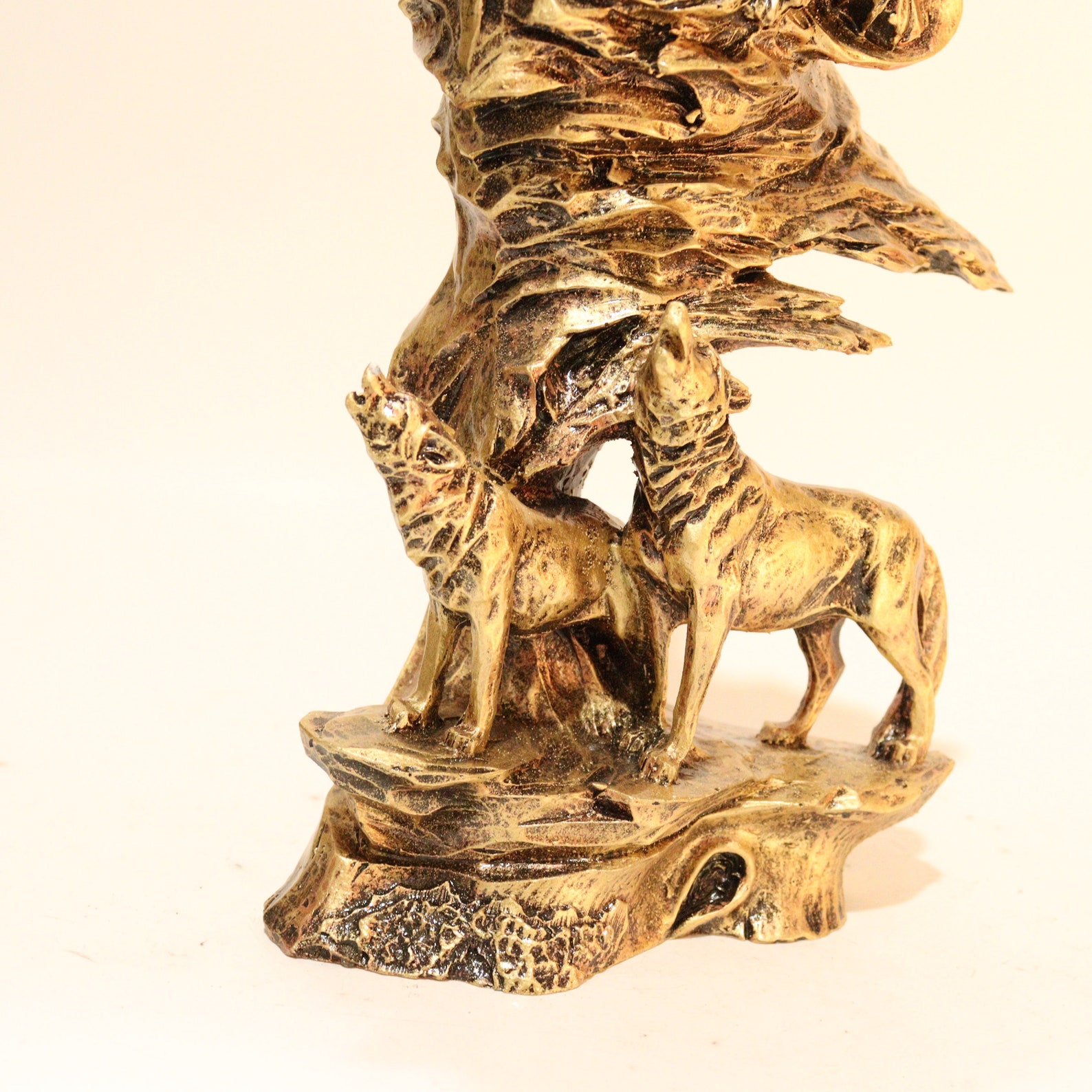 Howling Wolf Figurine 3 Wolves Figurine Wolf Statue Home - Etsy