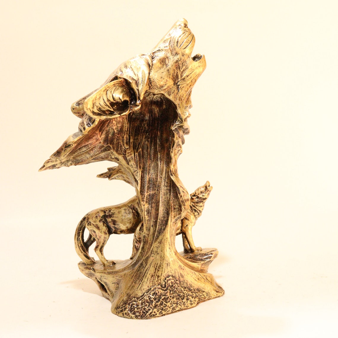 Howling Wolf Figurine 3 Wolves Figurine Wolf Statue Home - Etsy