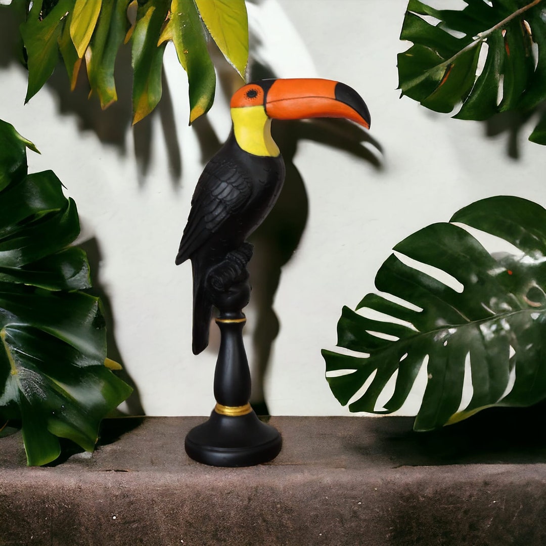 Lucky Toucan Bird Statue: Handmade Marble Resin Home Decor (17.32 ...