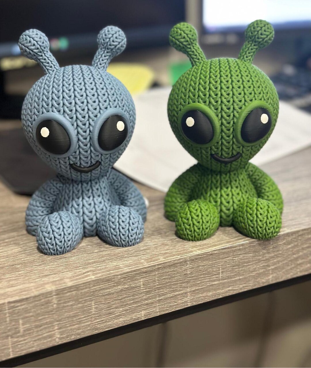 Alien 3D Printed Knitted Texture, Unique Alien Figureine, Sci-fi Desk ...