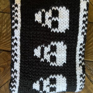 Addi Skull Knit Ear Warmer Pattern: Circular Knitting Machine, Digital ...
