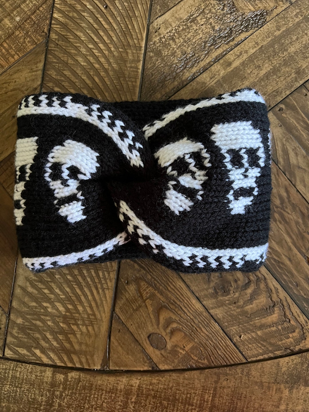 Addi Skull Knit Ear Warmer Pattern: Circular Knitting Machine, Digital ...