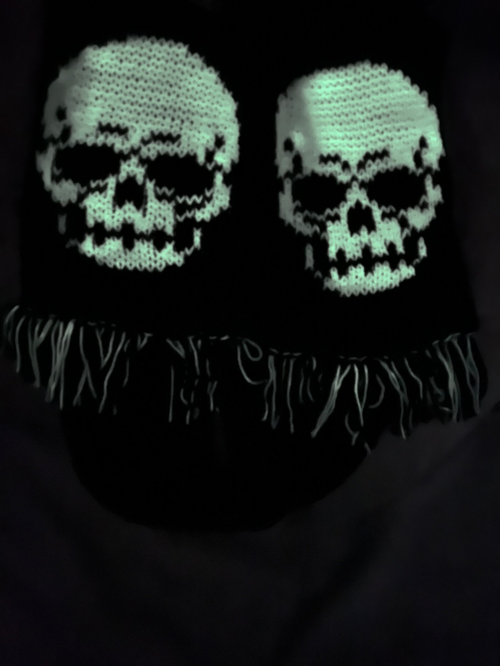 Spooky Skull Knit Hat & Scarf Pattern for Addi 46 /sentro 48 Circular ...