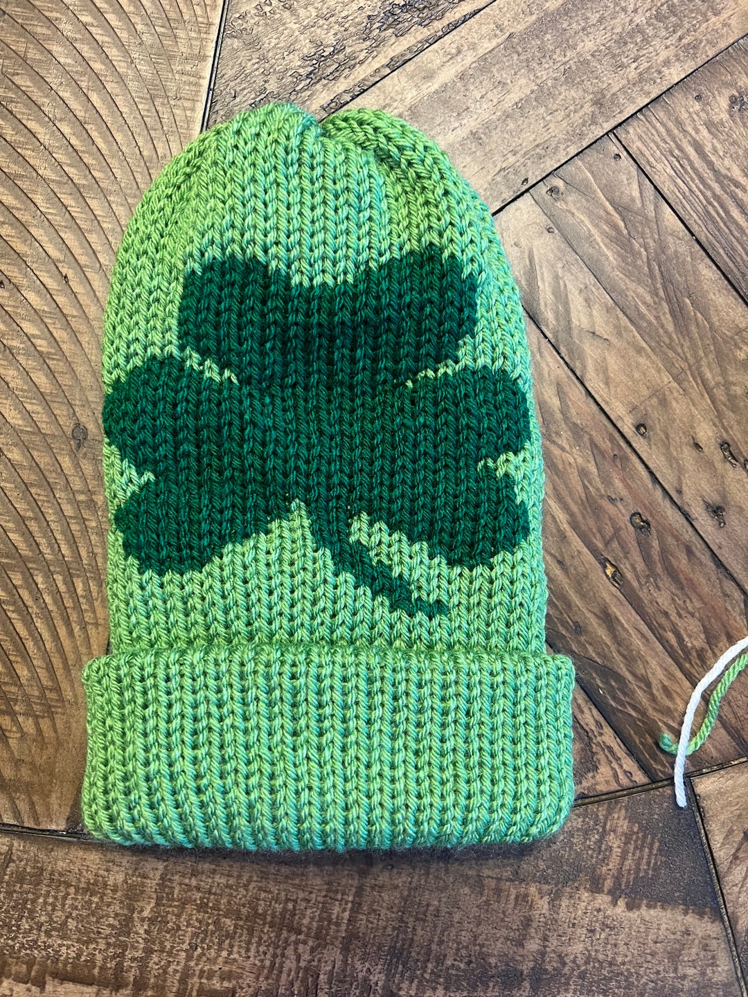 Stylish Shamrock Beanie: Digital Pattern, Knitting Machines, Knitting ...