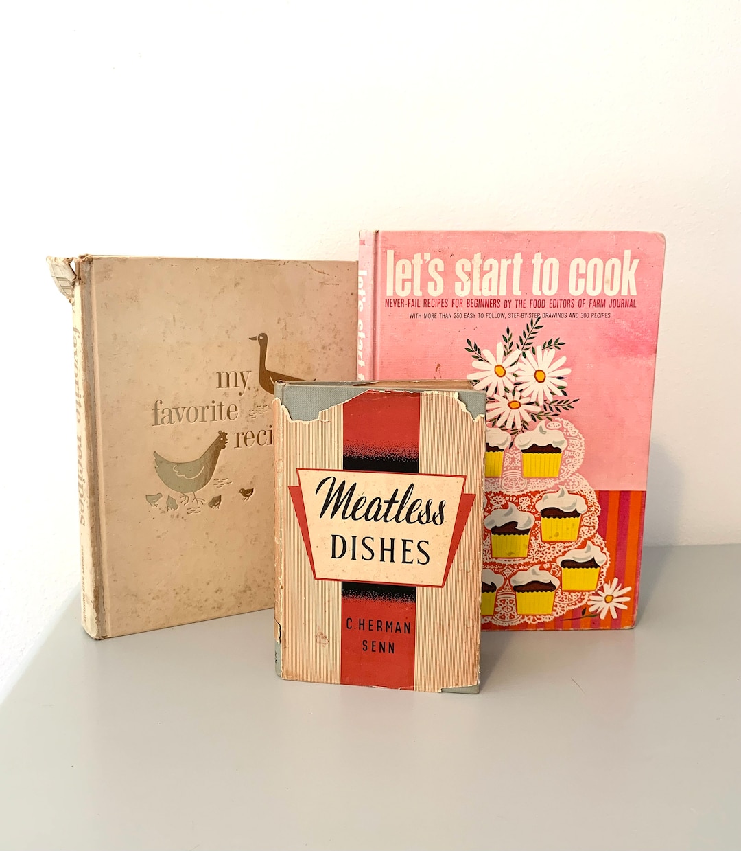 3 Really Cool Vintage Recipe Books, 30’s, 50’s & 60’s Cookbooks - Etsy