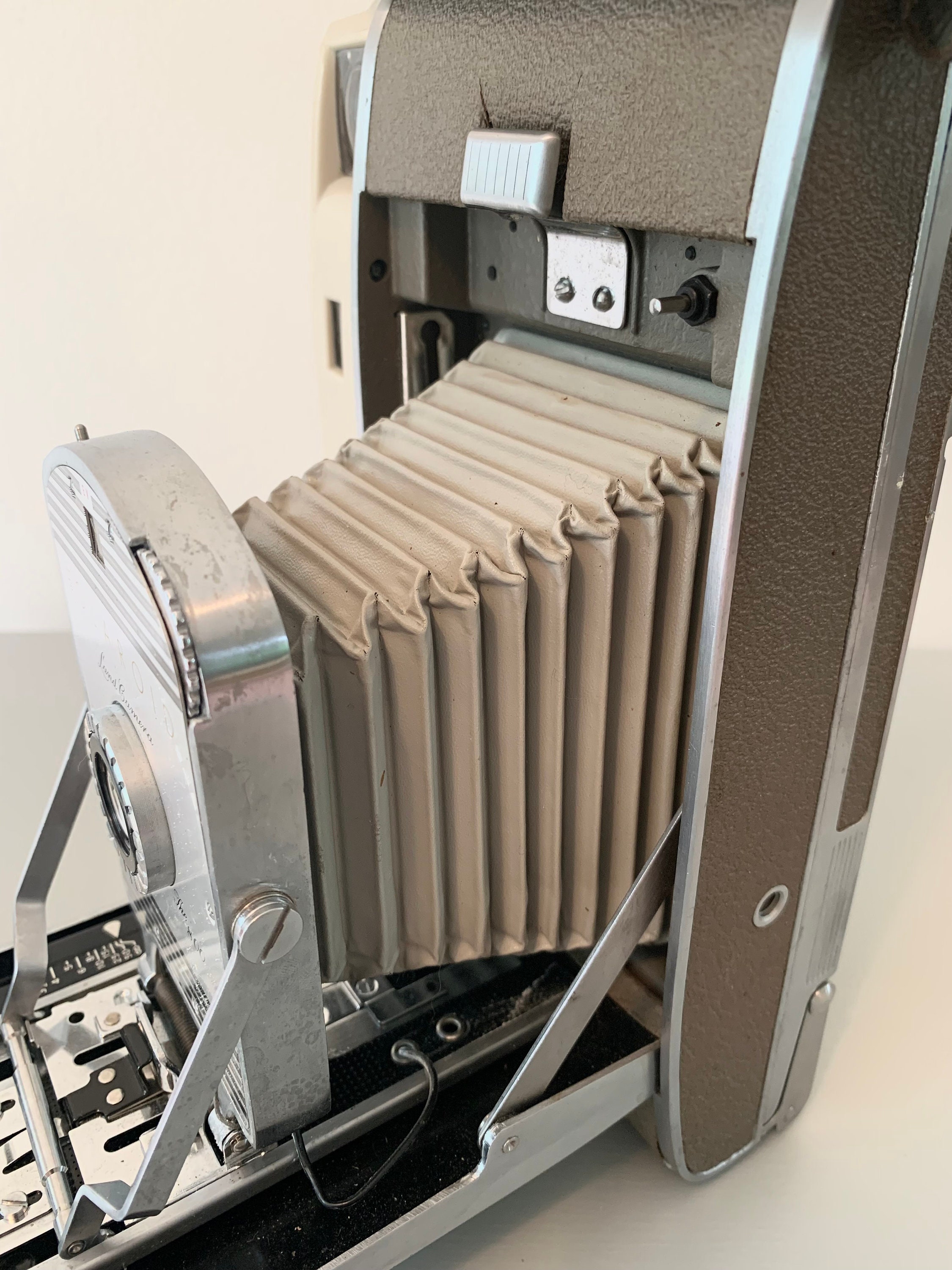 Vintage 1950s Polaroid 800 Land Camera W/accessories, Wink Light, Photoelectric Shutter ...