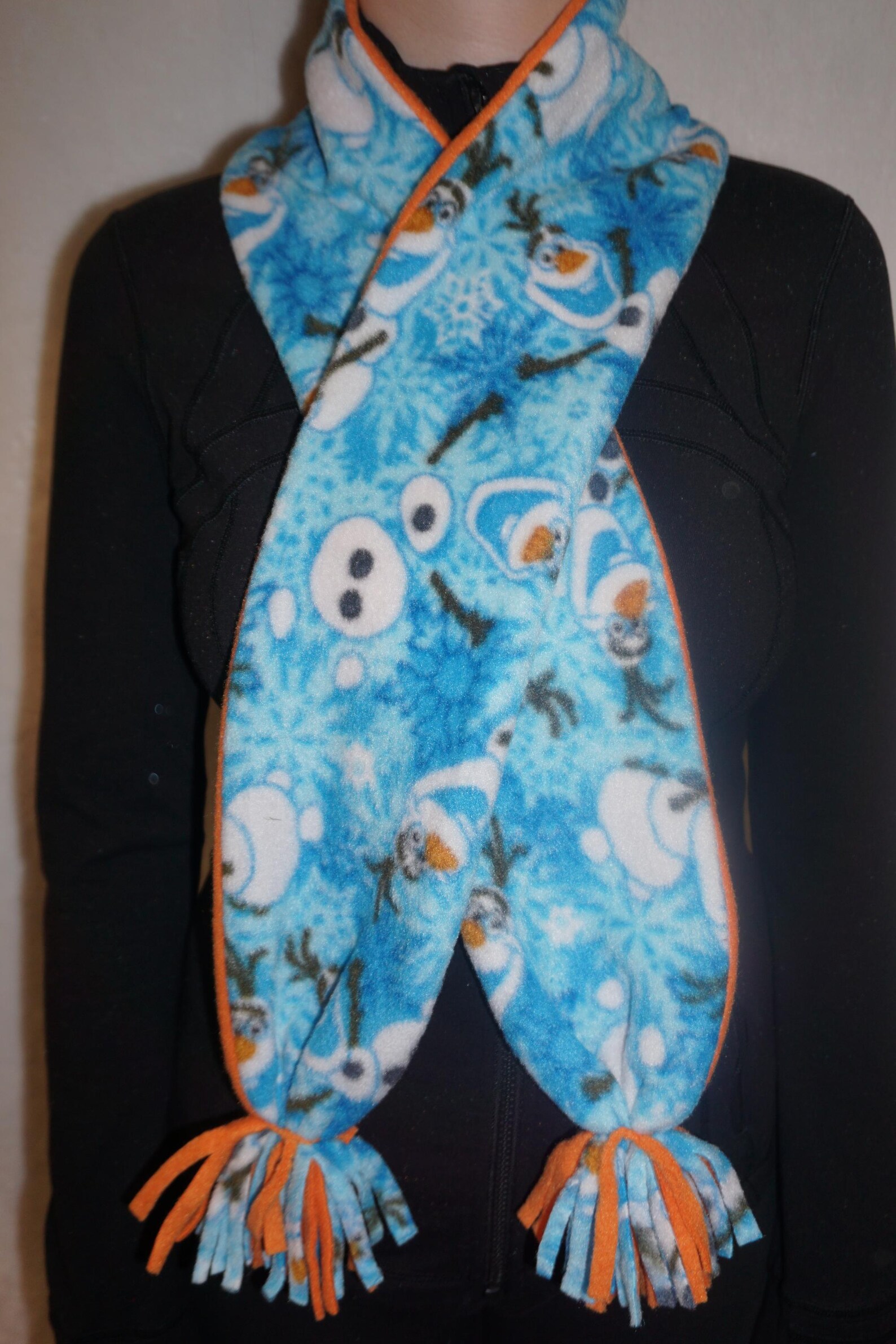 Frozen Olaf Scarf - Etsy