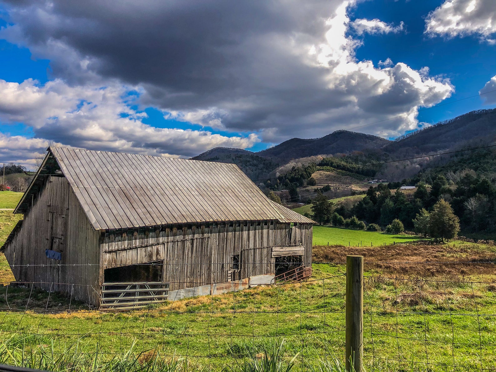 Rural Landscape Photography of a Barn and Mountains Country Photography ...