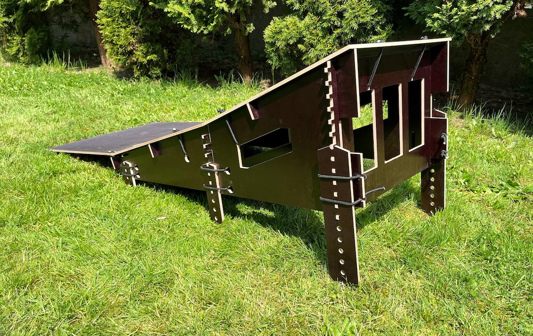 MTB Hopper Kicker Portable Jump Ramp Mobile Launcher Bike BMX (size M ...