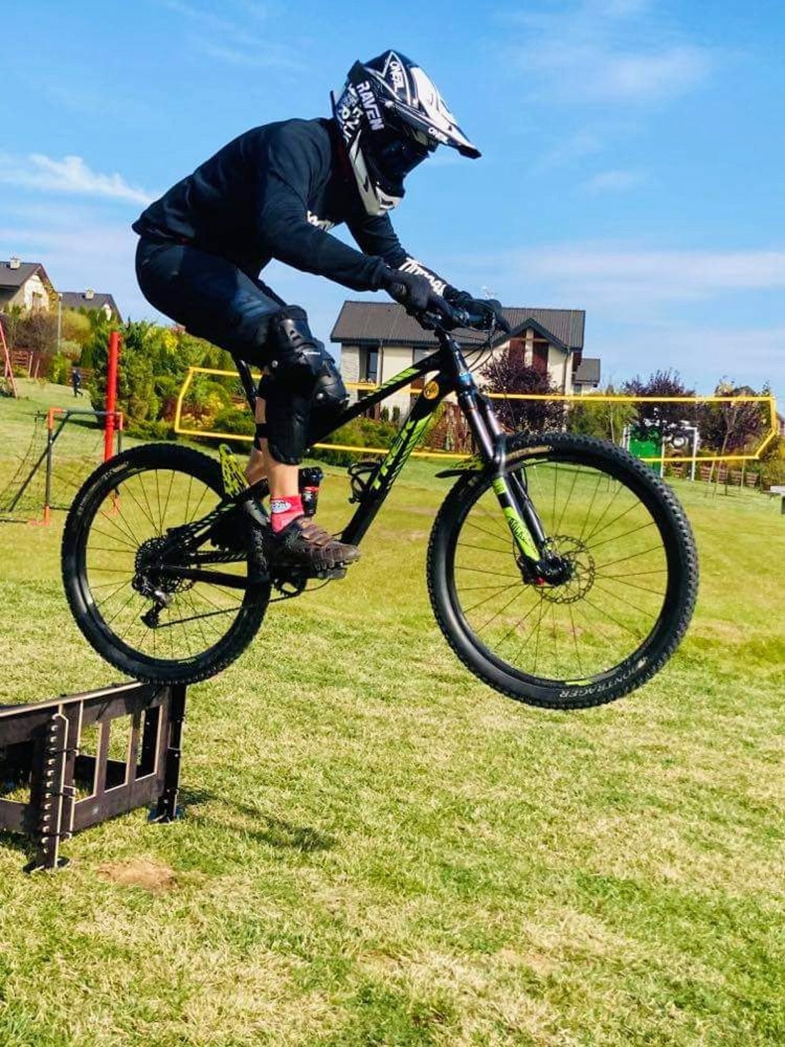 MTB Hopper Kicker Portable Jump Ramp Mobile Launcher Bike BMX (size M ...