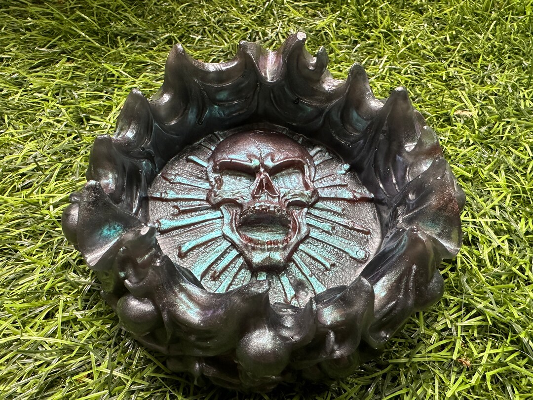 Skull Ashtray Gothic Tray Skeleton Ashtray Halloween Decor Skull Tray ...