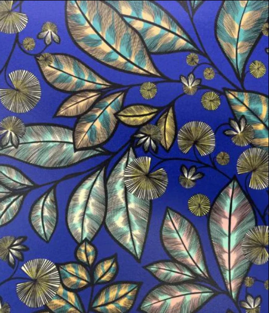 Elegant Wallpaper With Exquisite Patterns, Luxurious Wall Decoration ...