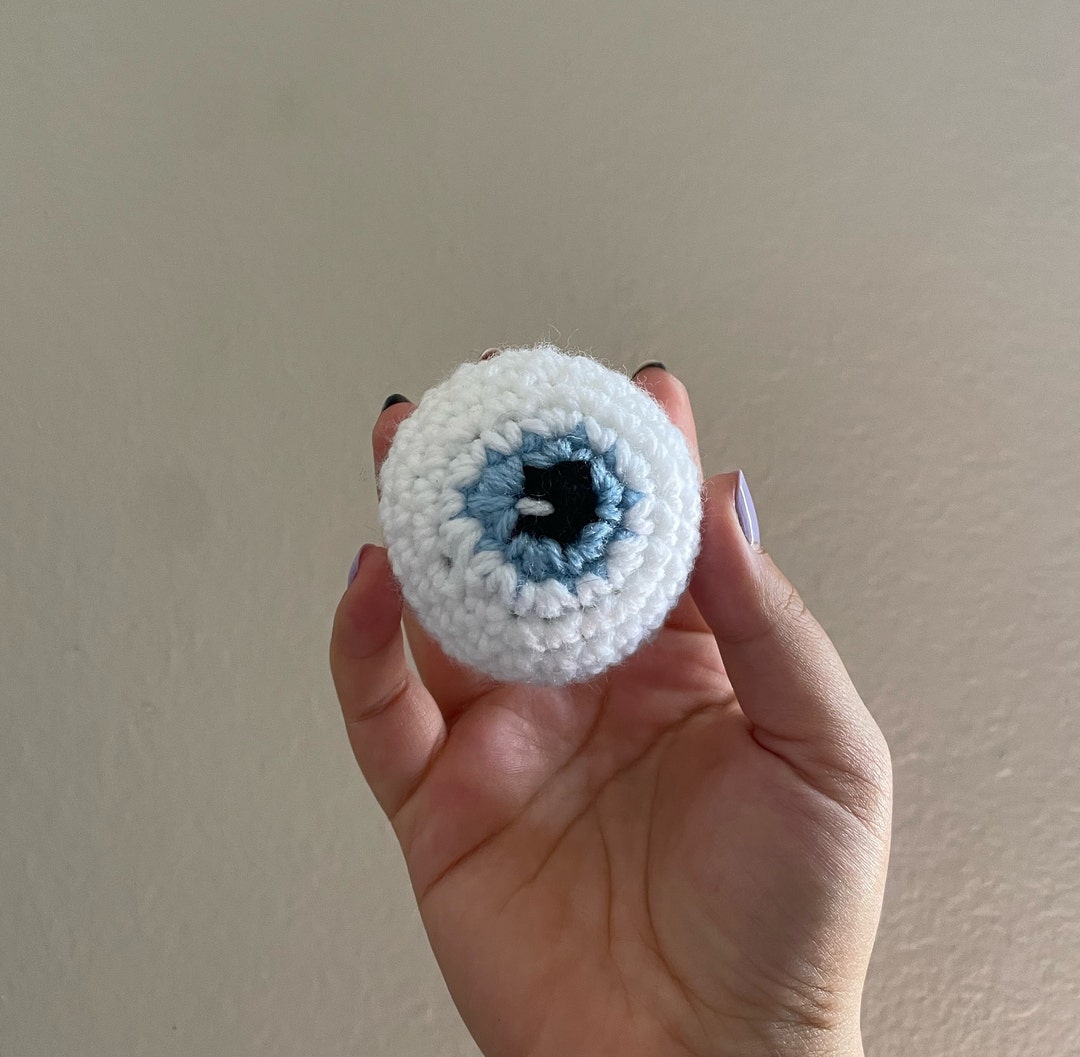 Small Eyeball Crochet Plushie with or Without Keychain - Etsy