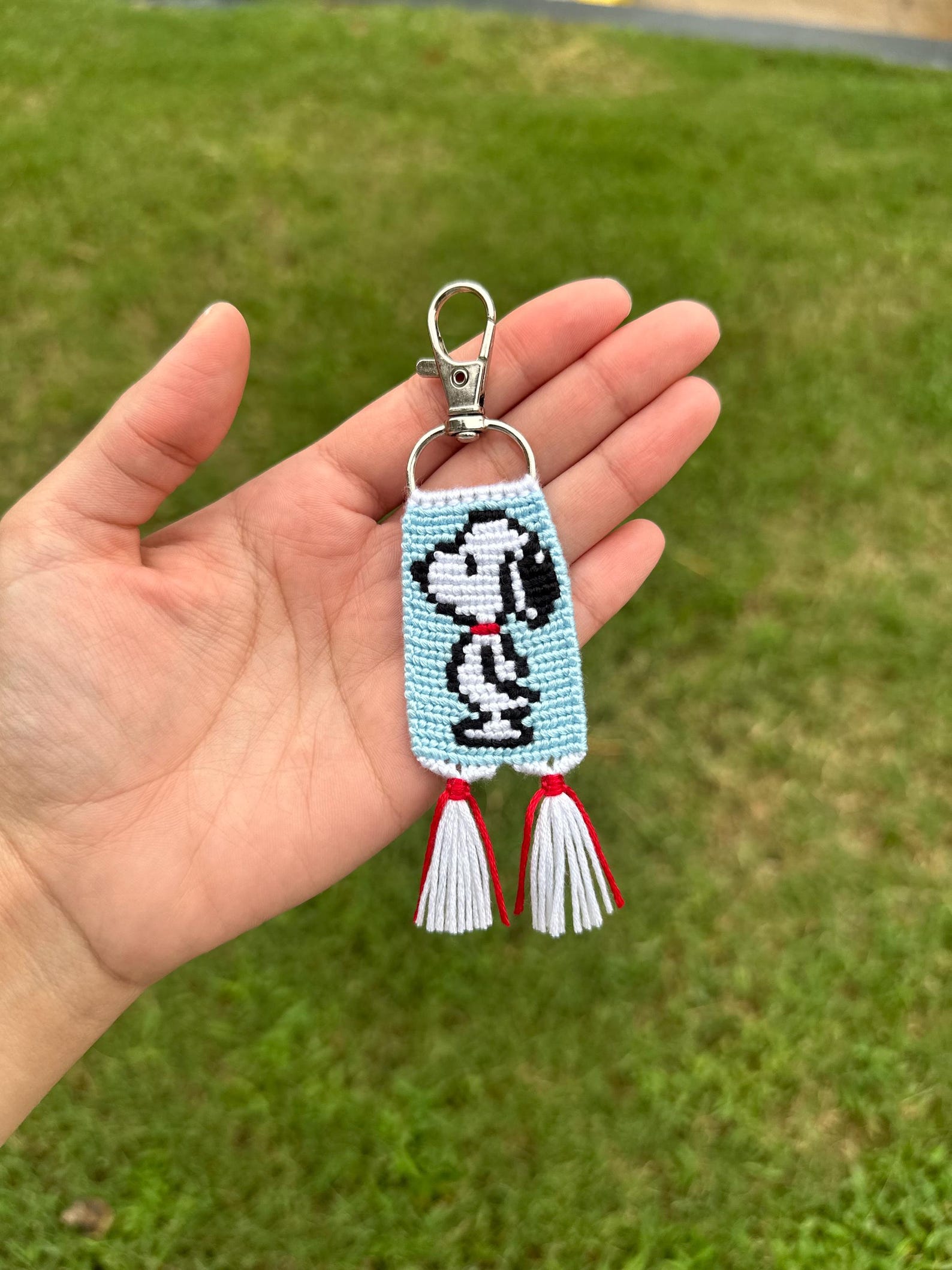 Handmade Snoopy Keychain: Alpha Pattern Threaded Keychain - Etsy