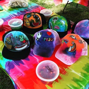 DIY Hat Craft Kit – Party Activity Box for Girls (10 Hats + Paint ...