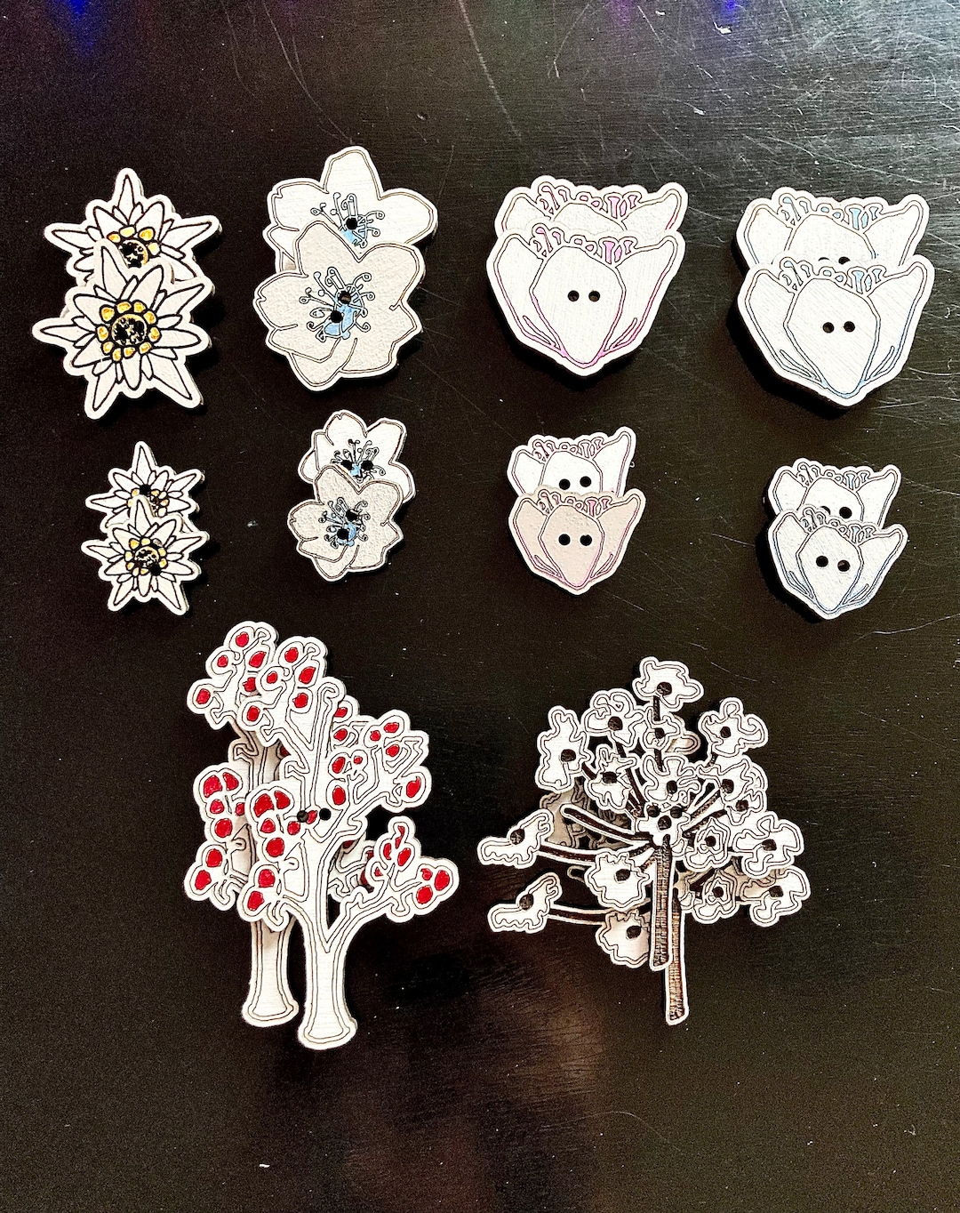Flower Button Set, Winter Flower, Wood Button, Flower Brooch, Cottage ...