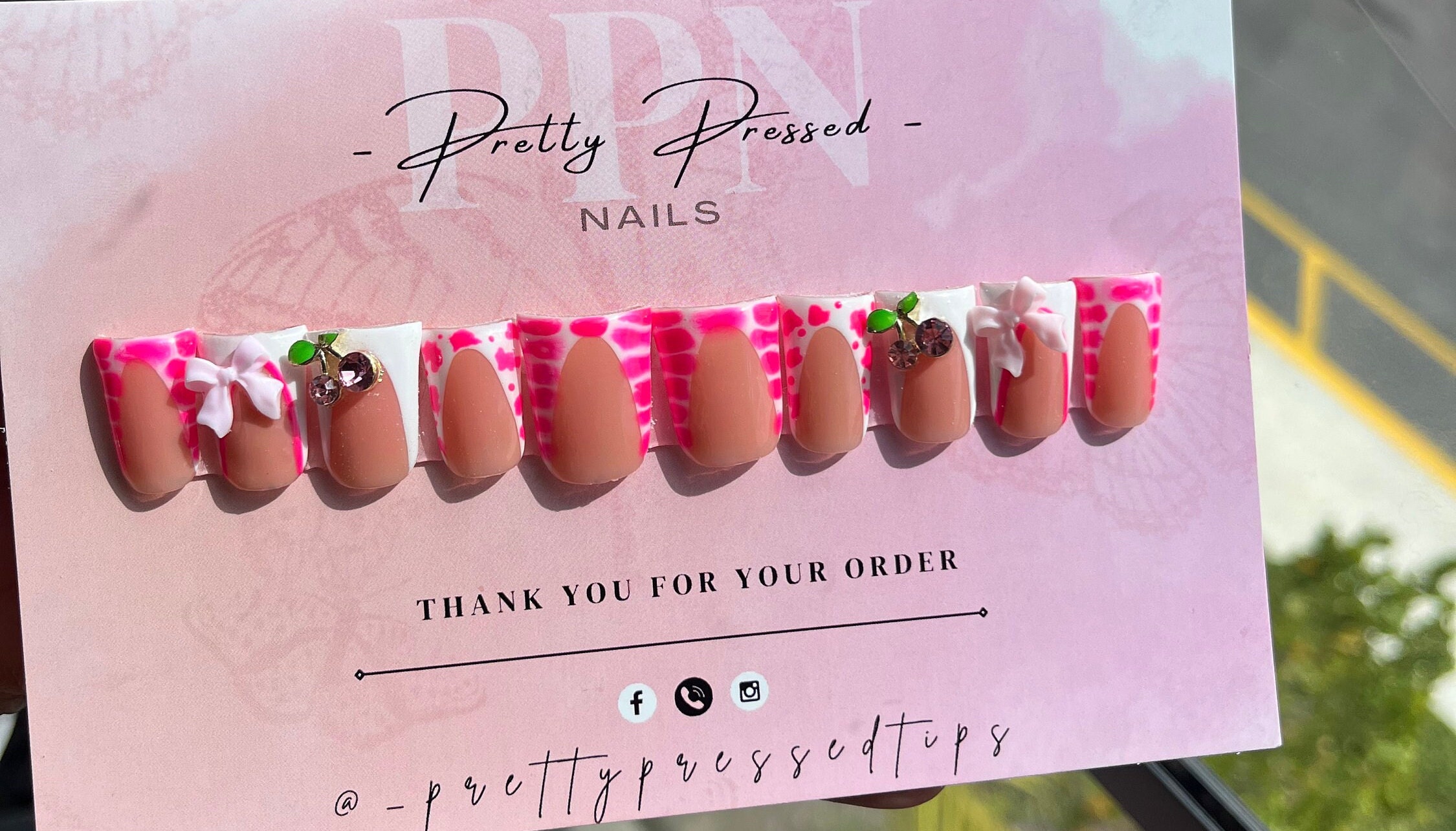 Pink & White Short Duck Nails Press Ons - Etsy