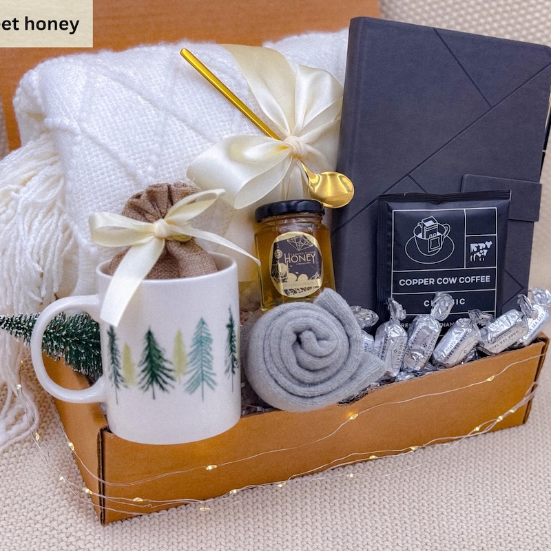 Gifts for an Admin - 60+ Gift Ideas for 2025